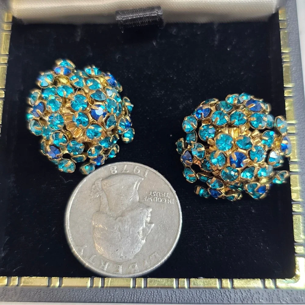 Austria | Jewelry | Vintage Austrian Clip On Earrings Blue Turquoise ...